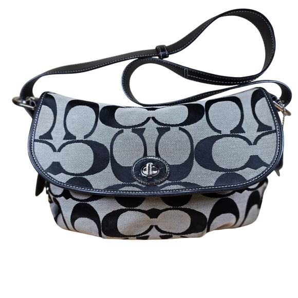 Coach | Bags | Coach Black And Gray Signature Canvas Turnlock Closure ...